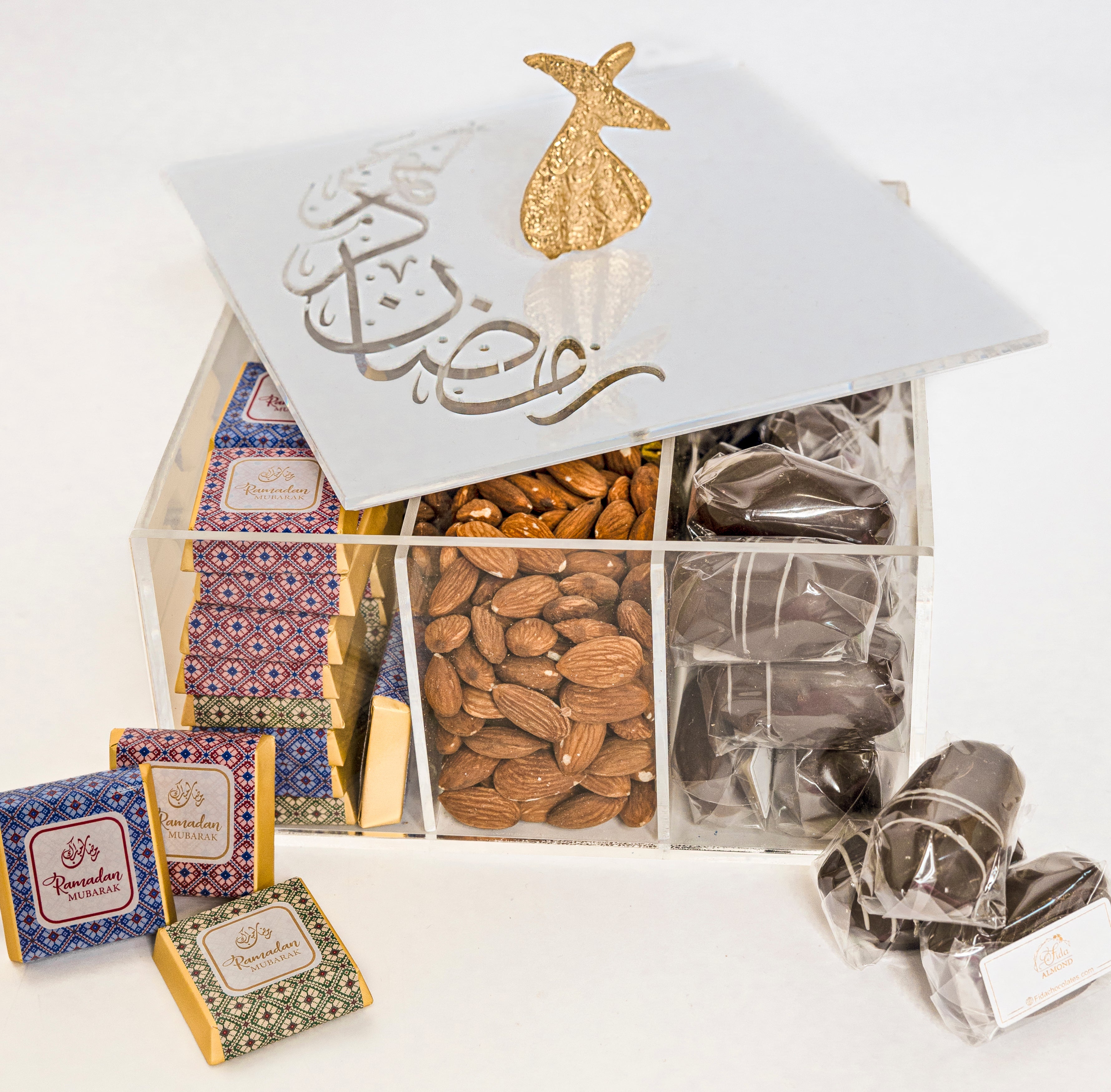 "Ramadan Kareem" Plexiglass package engraved in Arabic – Fida Chocolate
